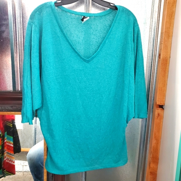 2B Bebe | Sweaters | 2b Lightweight Sweater | Poshmark